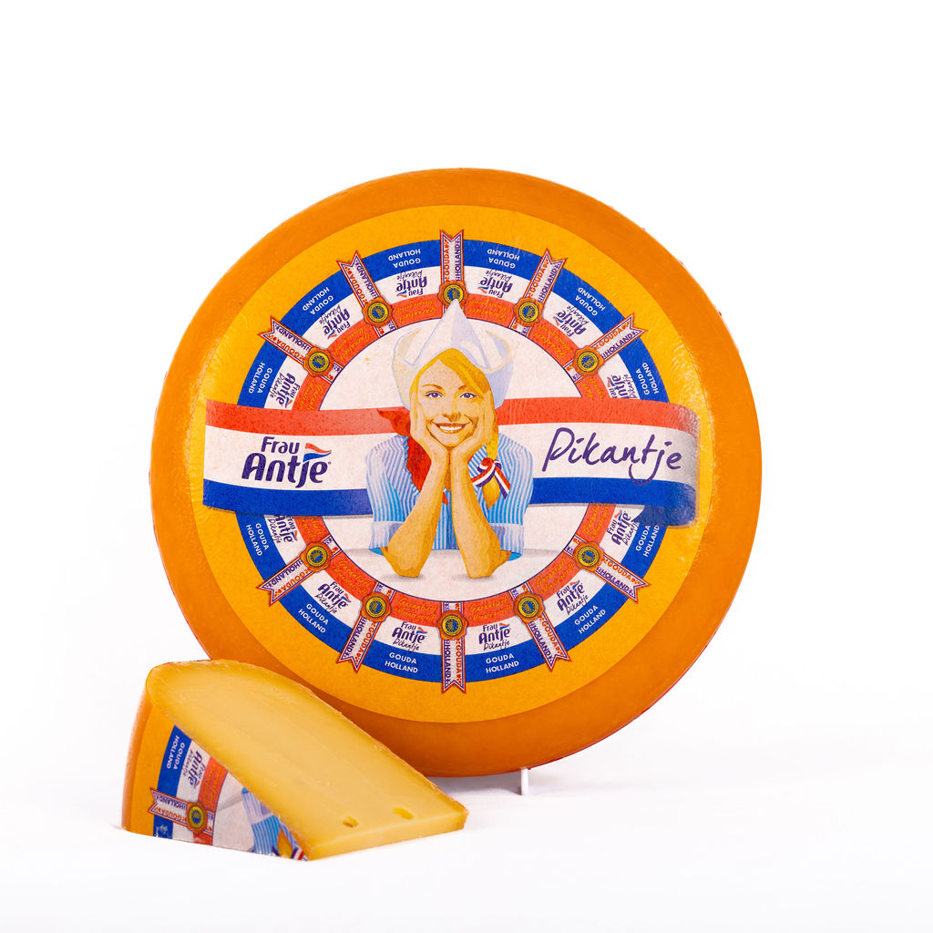 Frau Antje Pikantje Gouda cheese min. 48% f.i.d.m. - Visser Kaas